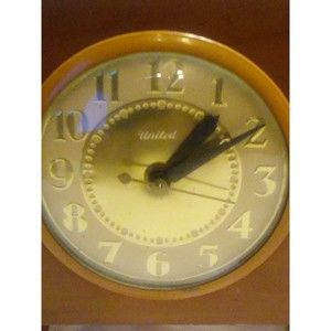 Wooden | Wall Decor | Vintage United Clock Corp Brooklyn Ny Model 75 ...